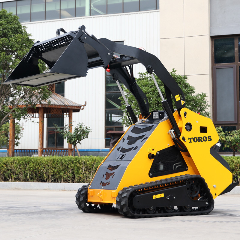 2-4Mph Mini Skid Steer Loader With 2 Tipping Load Closed Loop Hydraulic ...